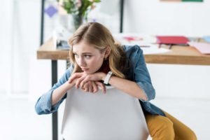 Desmotivação no trabalho: veja as causas, como lidar e o que fazer