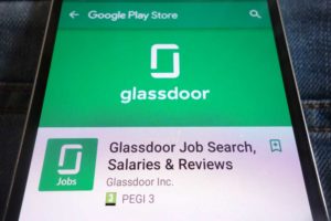 Glassdoor: o que é, como funciona e como usar?