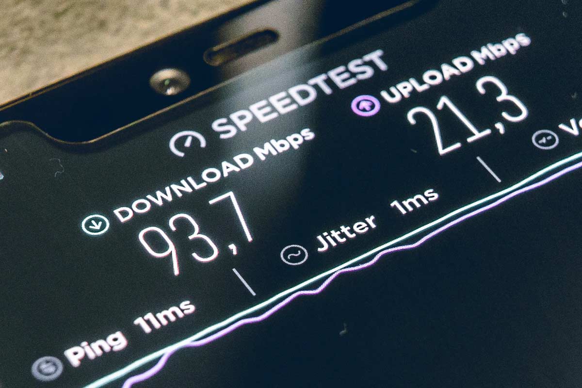 Como medir a velocidade da internet: o que precisa saber e onde testar