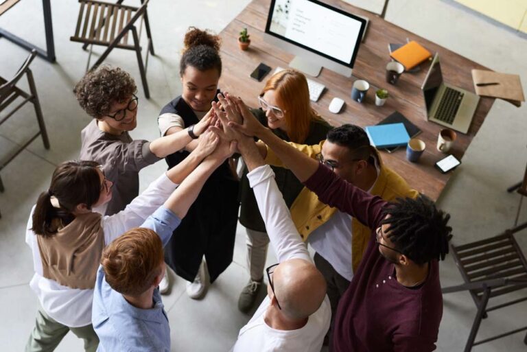 40 frases de equipe campeã para enaltecer o sucesso dessa união